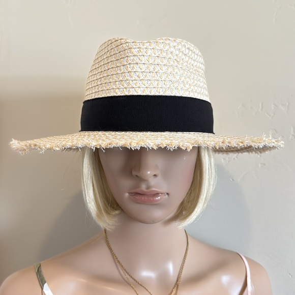 Eric Javits | Accessories | Erick Javis Fringe Pinch Straw Fedora Hat ...